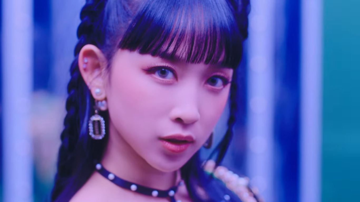 SECRET NUMBER unveils Dita's version of MV teaser for 'DOOMCHITA' | allkpop