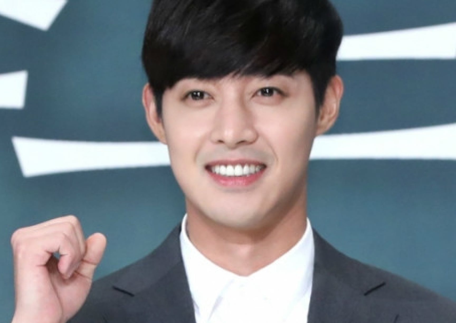 Kim Hyun Joong's agency announces his wife's pregnancy | allkpop