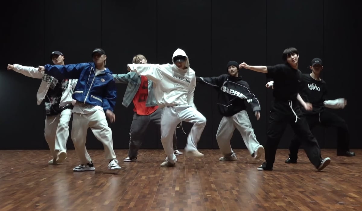ENHYPEN shows off their moves in dance practice video for 'ParadoXXX ...