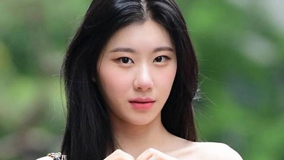 ITZY's Chaeryeong tests positive for COVID-19 once again | allkpop