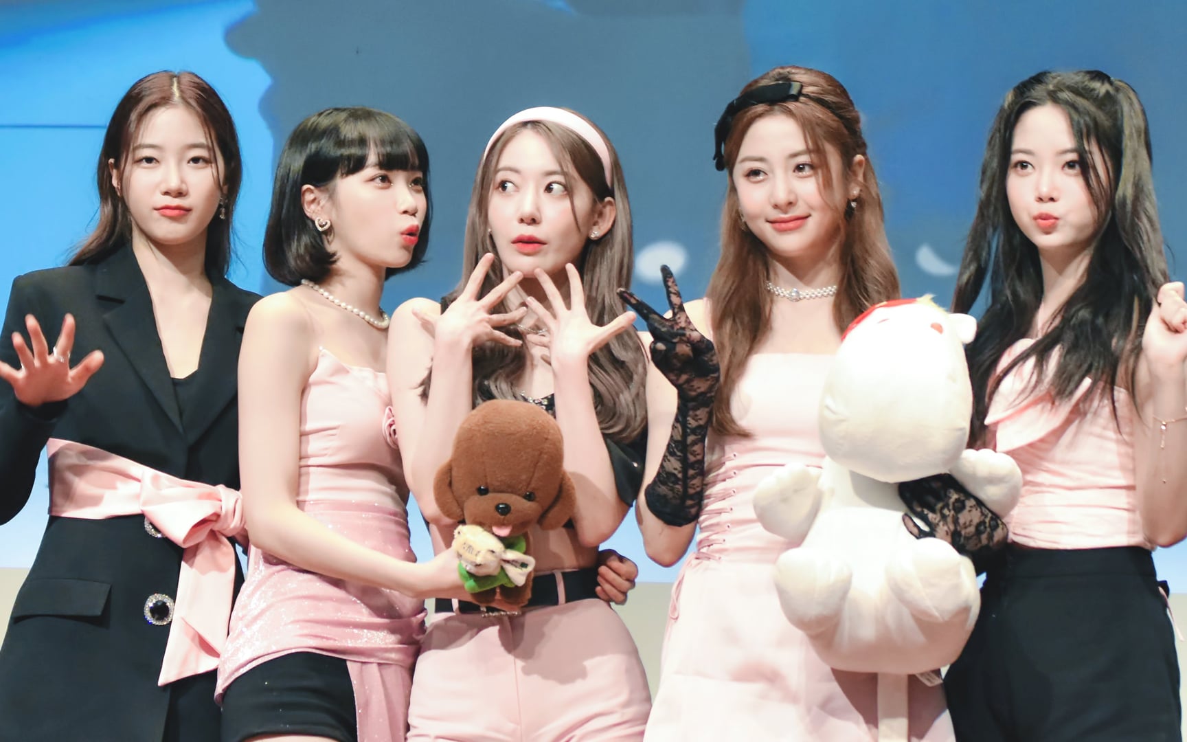 LE SSERAFIM's comeback is spoiled in the most hilarious way | allkpop