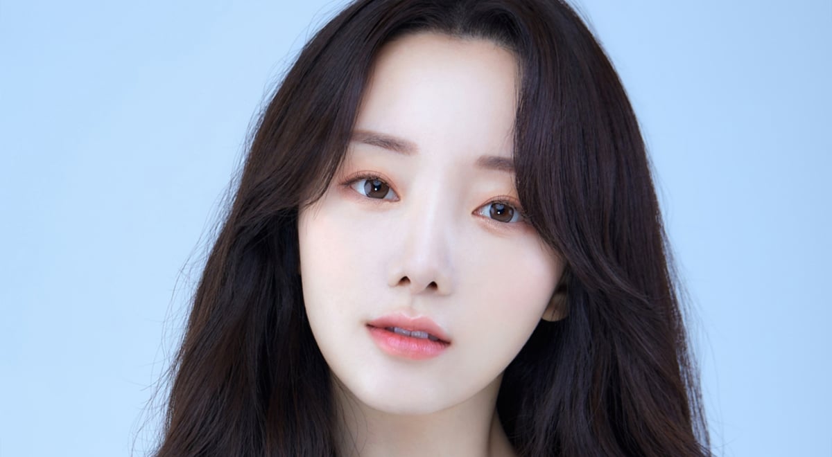 Former Lovelyz member Kei terminates her contract with Palmtree Island ...