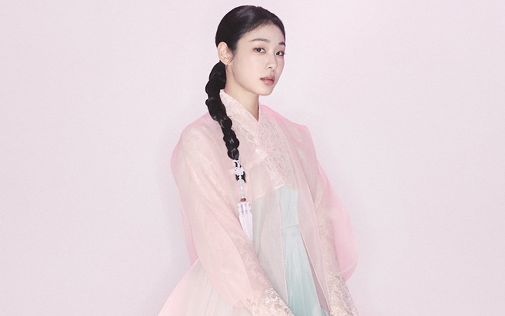 The Hanbok designed by former figure skater Kim Yuna to be featured at ...