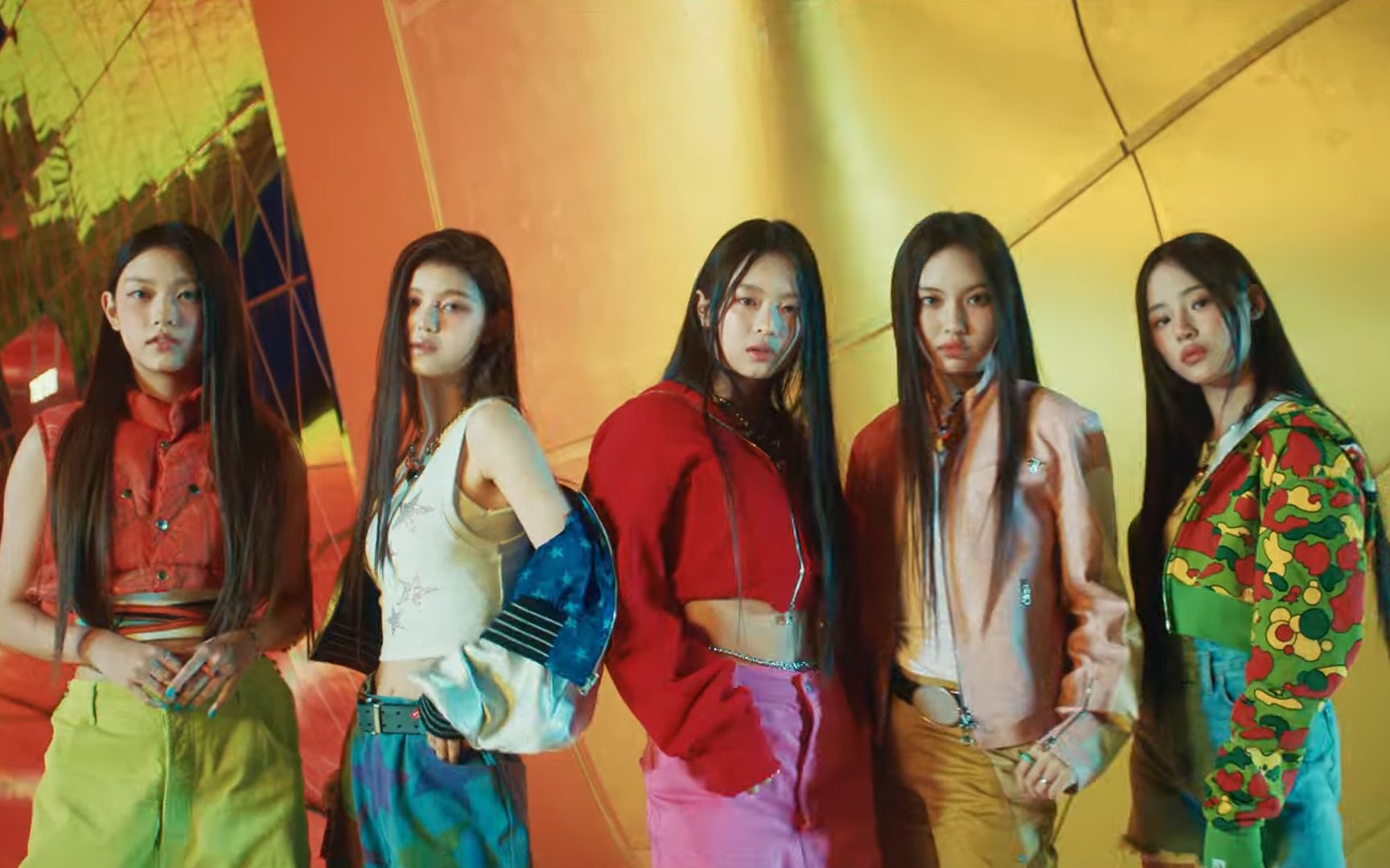 NewJeans featured in a new commercial for SK Telecom x iPhone 14 Pro | allkpop