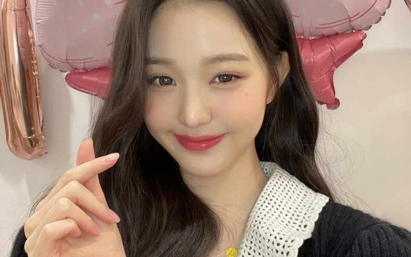 IVE fans say Jang Won Young needs a break because her schedule is way too packed | allkpop