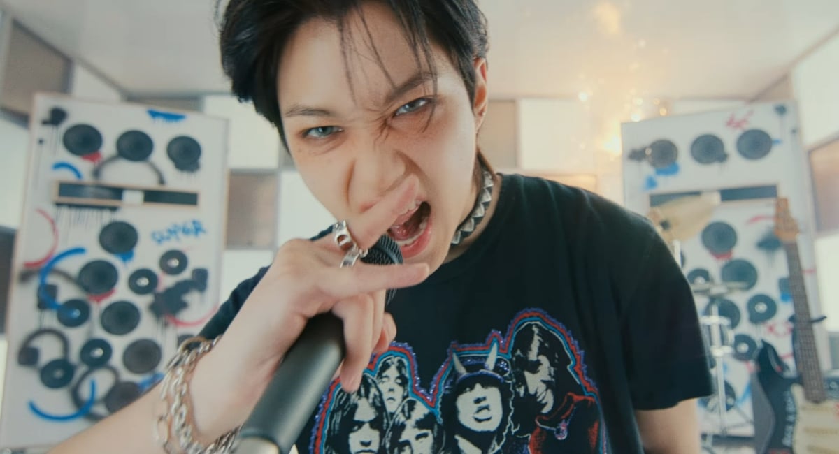 Stray Kids are ready to rock in MV for 'MAXIDENT' B-side track 'SUPER ...