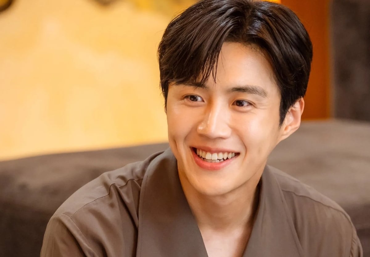 Actor Kim Seon Ho to reportedly make his drama comeback with 'Haesi's ...