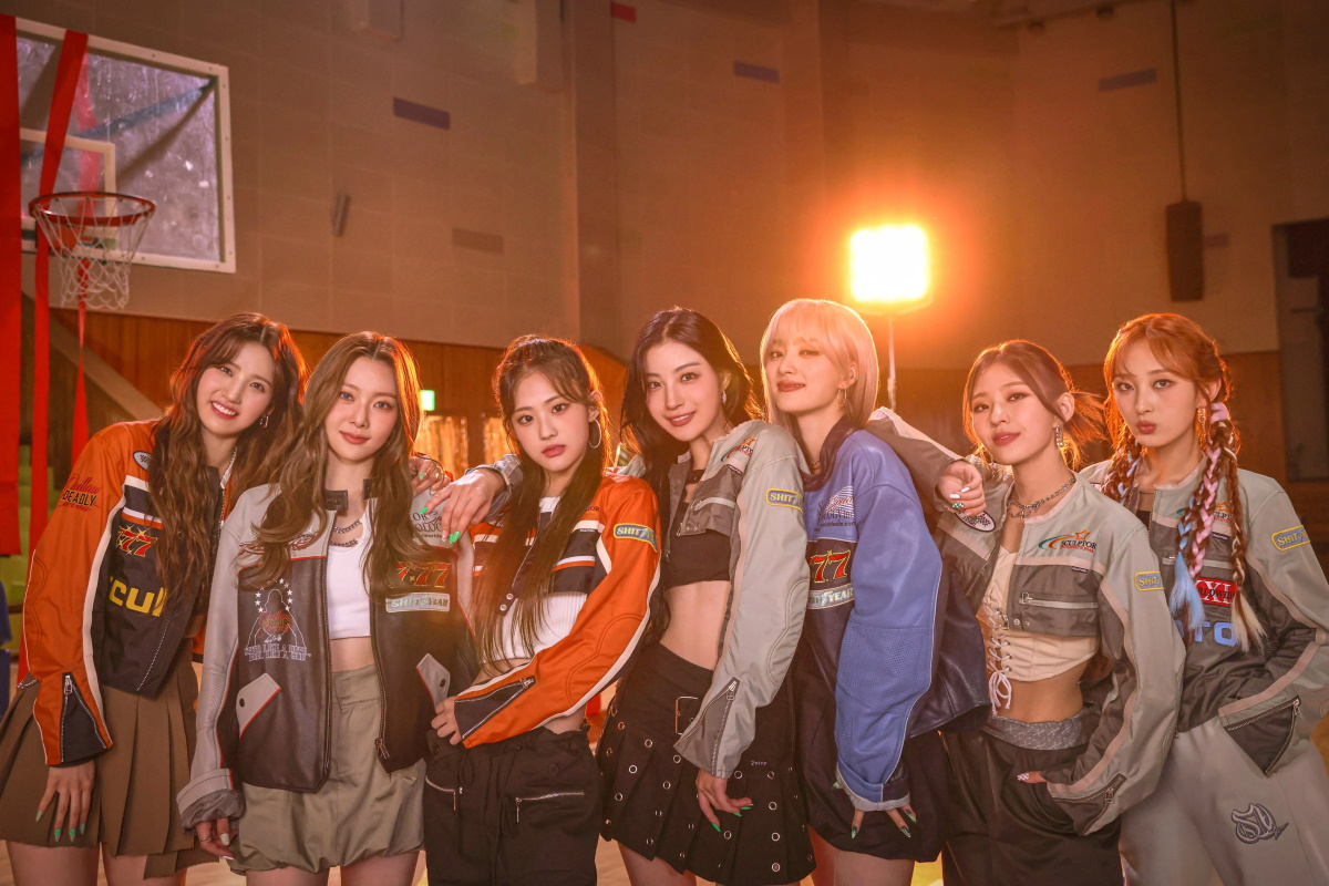 ICHILLIN' reveal sporty concept in 'Draw (MY TIME)' teaser images | allkpop