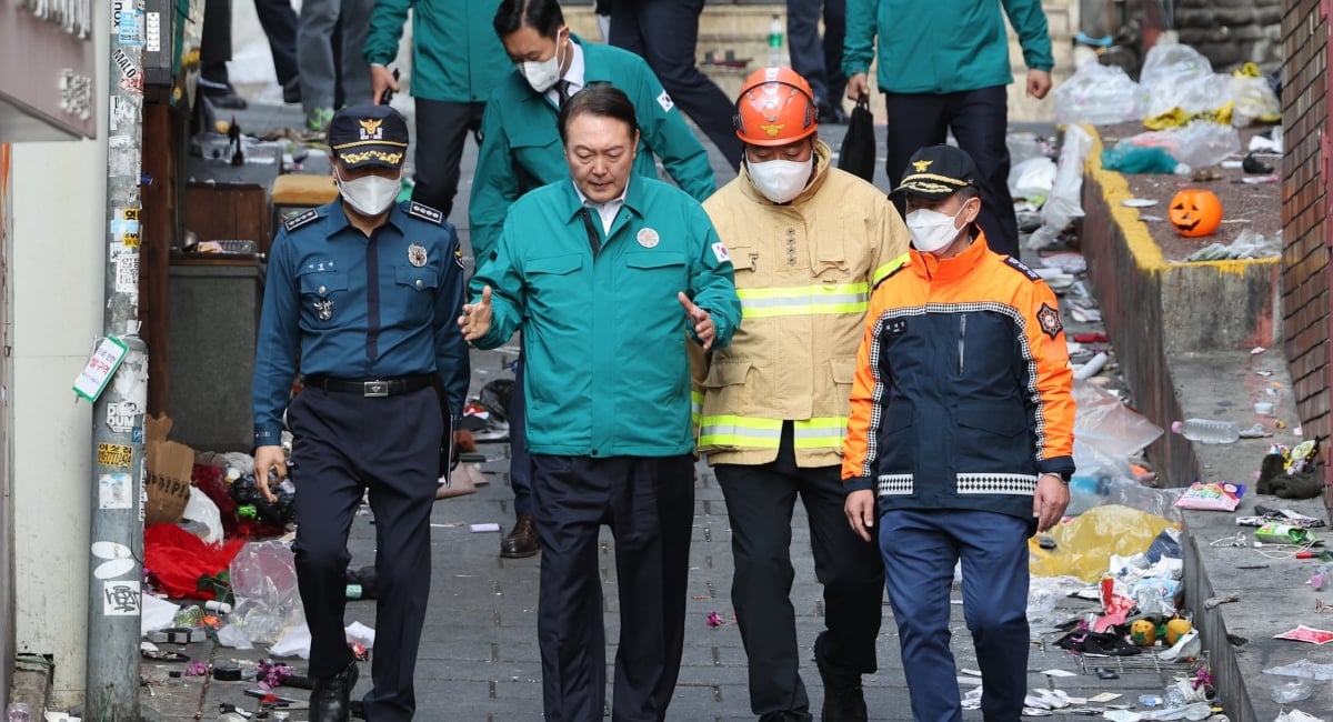 President Yoon declares nat'l mourning period due to Itaewon tragedy ...