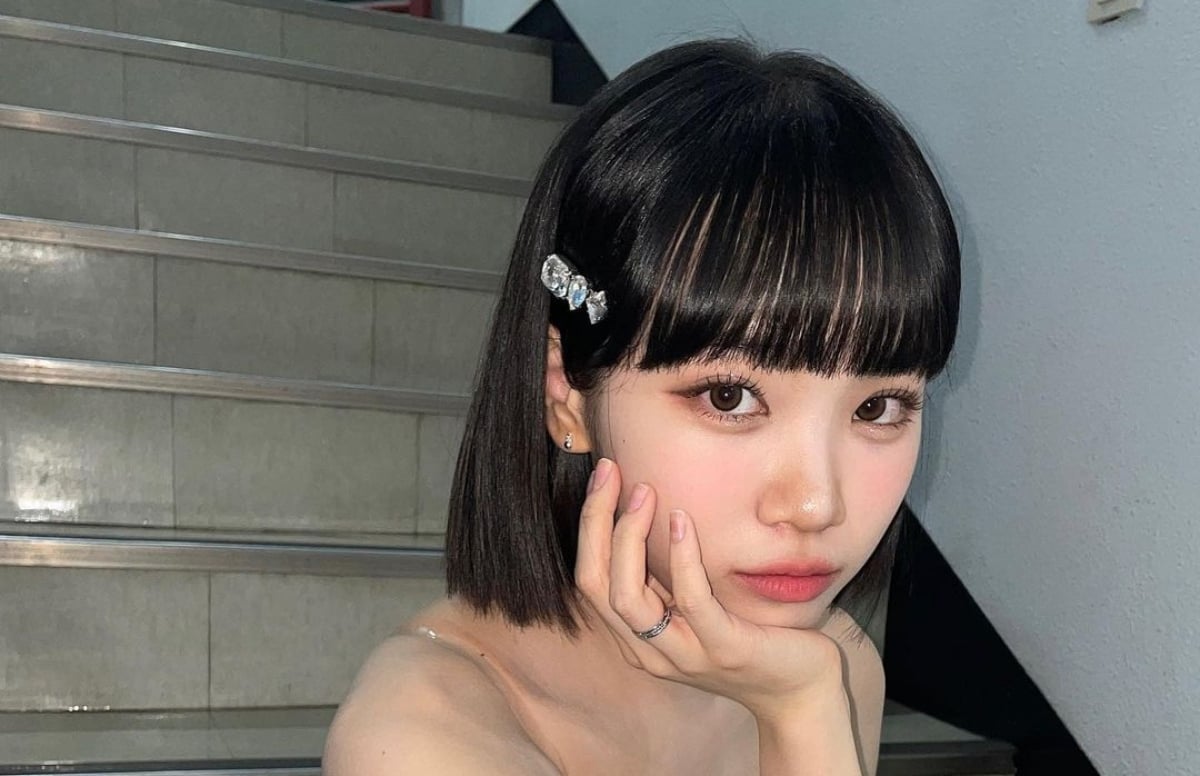 LE SSERAFIM's Kim Chaewon's little interaction with her fans brings a smile on many faces | allkpop