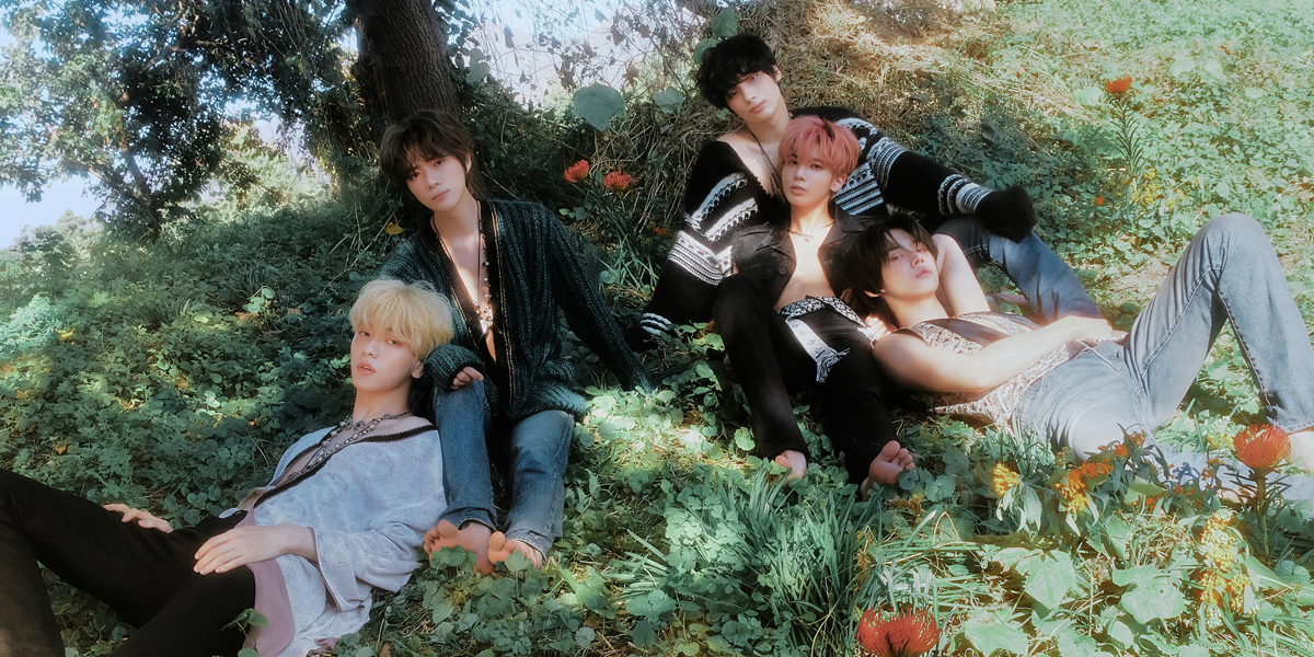 Pre-orders for TOMORROW x TOGETHER's 5th mini album 'The Name Chapter ...