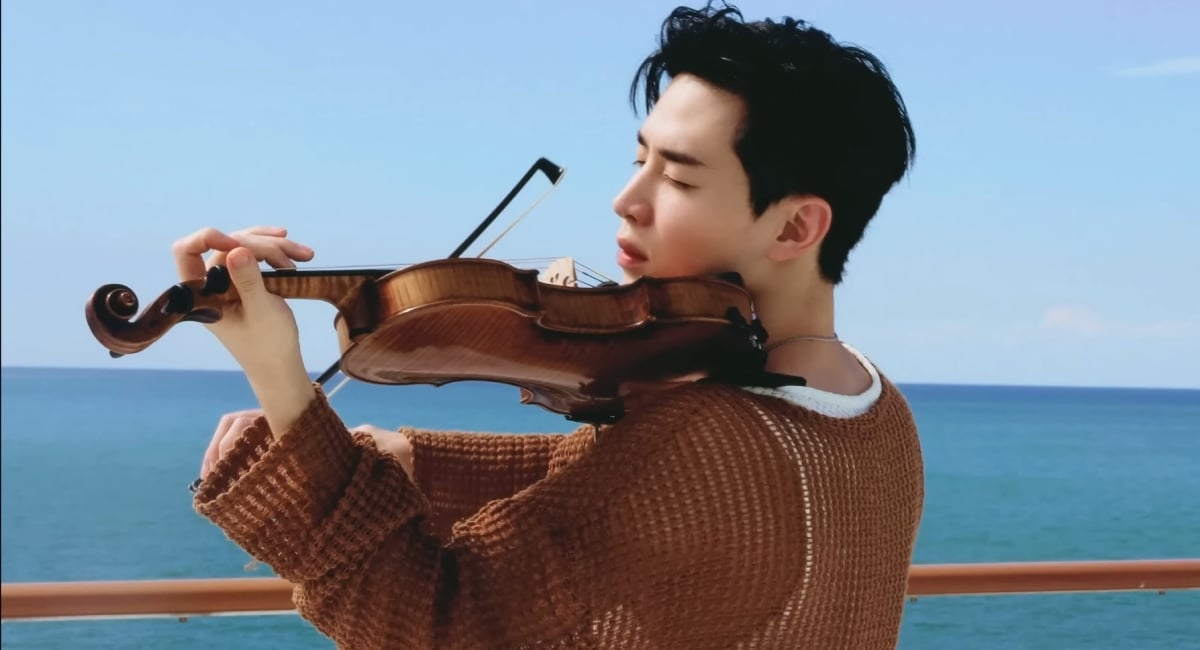 Henry Lau celebrates Valentine's Day with romantic violin cover of ...