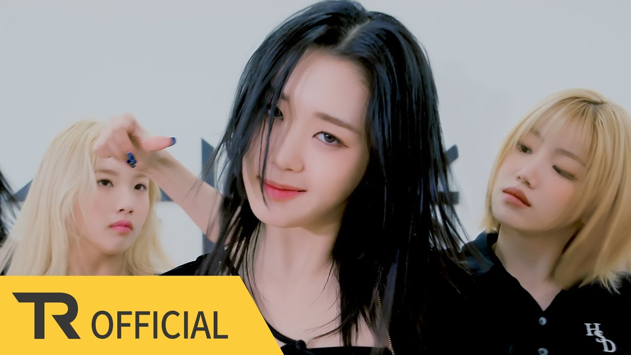 TRI.BE wind things up in 'Witch' dance practice video | allkpop