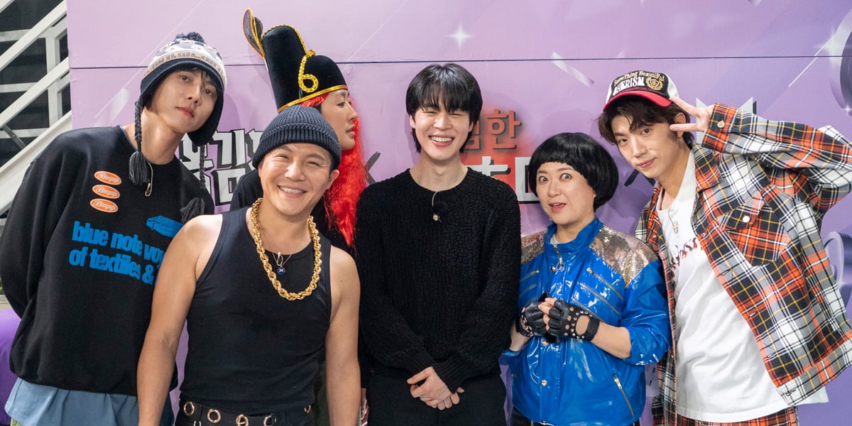 BTS's Jimin poses for a totally comfortable(?) photo with the cast of ...