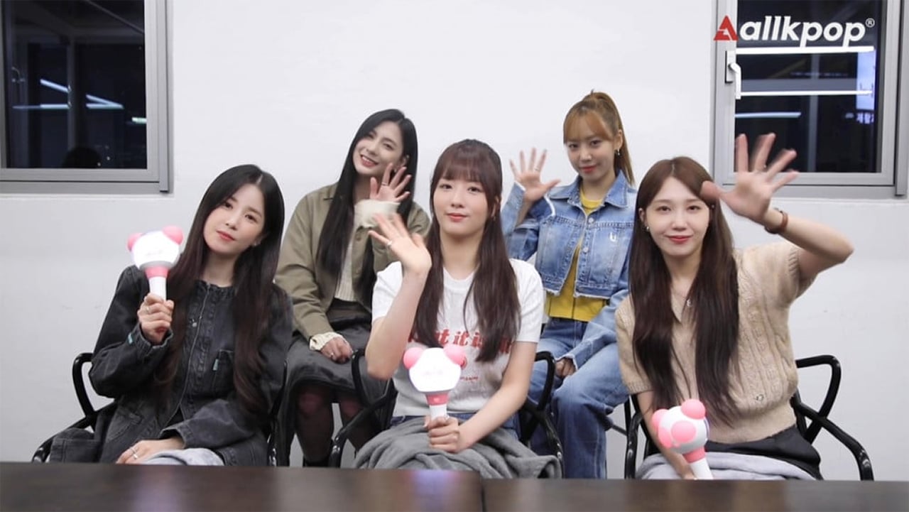 [EXCLUSIVE] [INTERVIEW] "Having trust with the members is the biggest thing," APINK talks coming ...