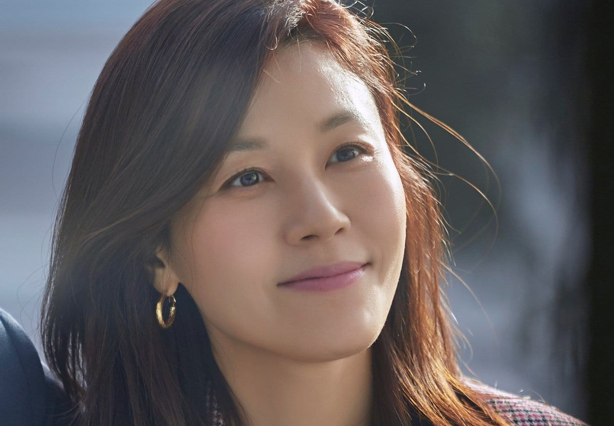 Kim Ha Neul in talks to star in new drama 'Let's Get Grabbed by the Collar' | allkpop