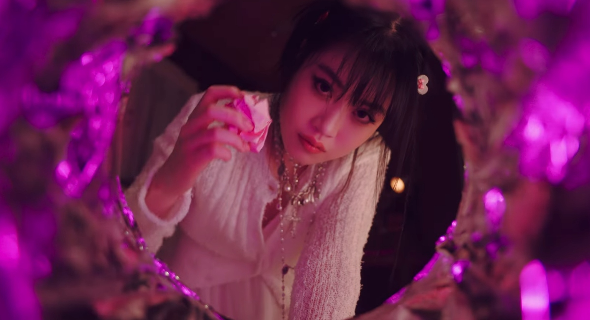 DeVita raises anticipation with MV teaser for upcoming single 'Naughty ...