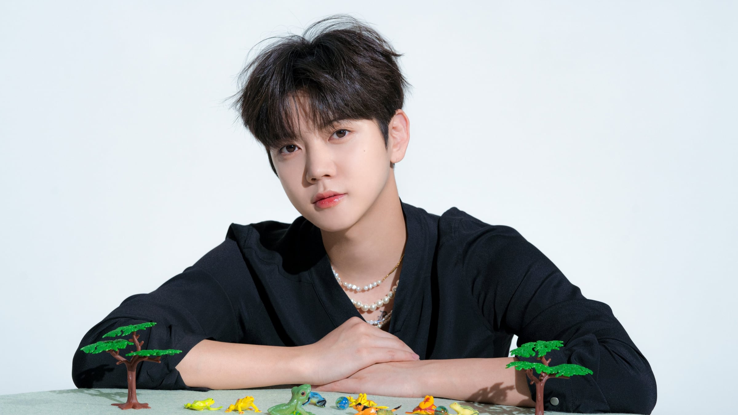 Former NU'EST member Ren (Choi Min Gi) confirms his solo debut date ...