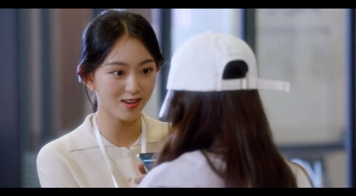 Former S.M.ROOKIES member Lami spotted in her first acting role as an ...