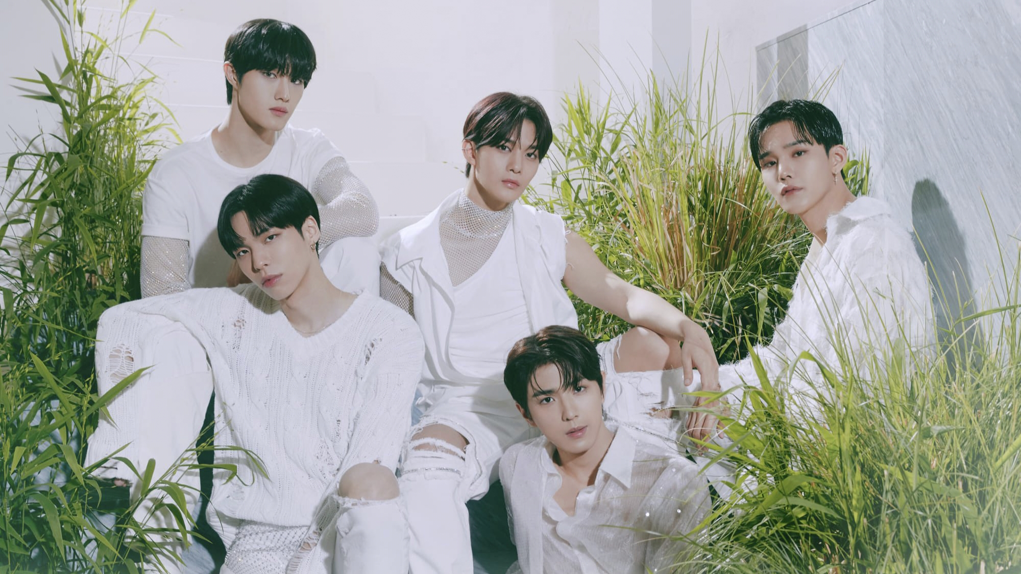 CIX's latest album sells over 130,000 copies in the first week, a new ...