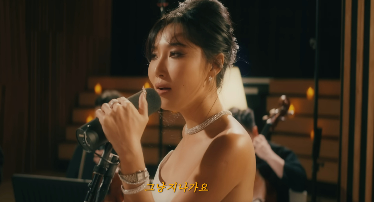 Hwa Sa celebrates birthday with soulful cover of Dionne Warwick's 'Walk ...