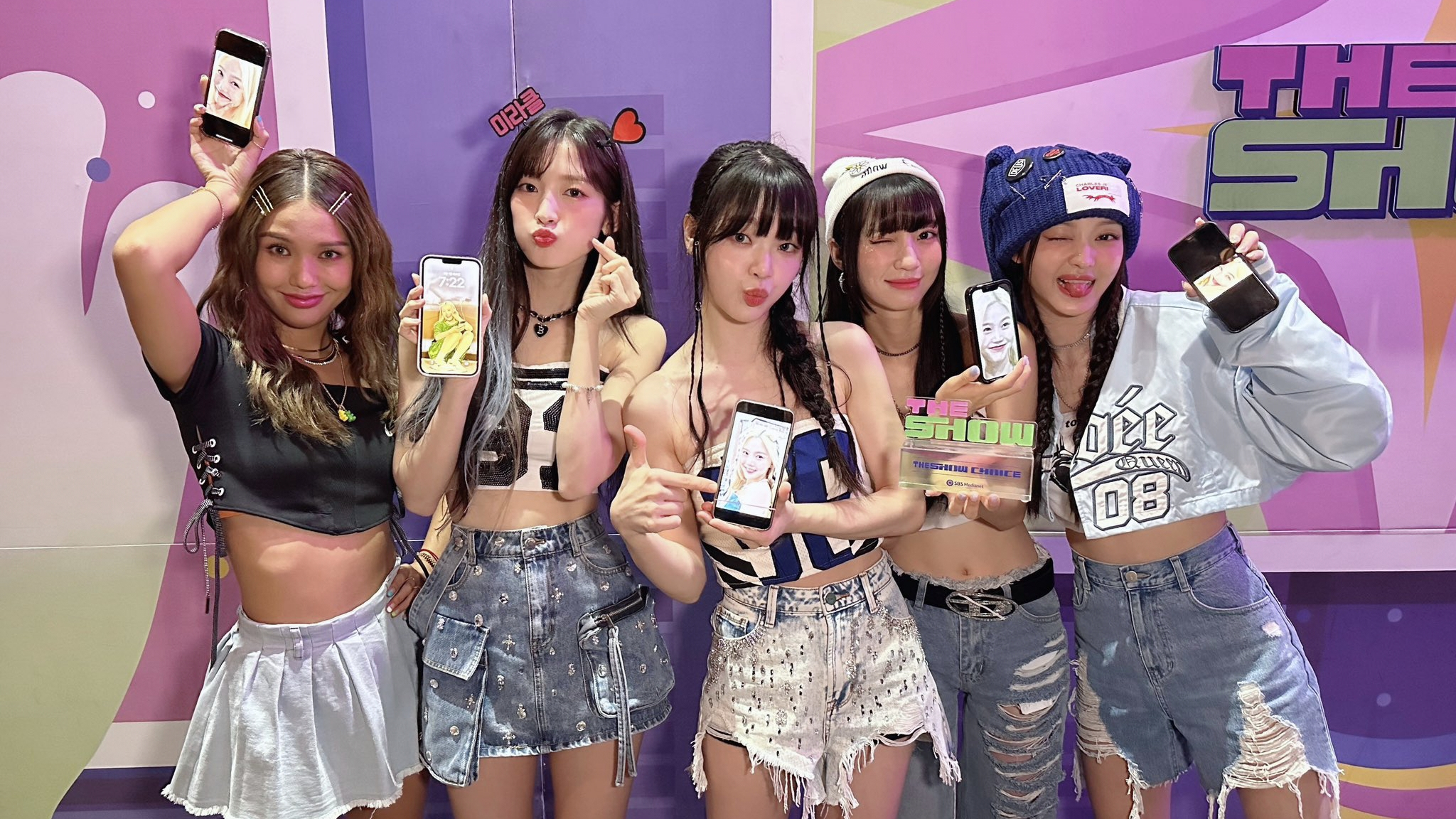 Oh My Girl take home 1st trophy for 'Summer Comes' on this week's 'The Show' | allkpop