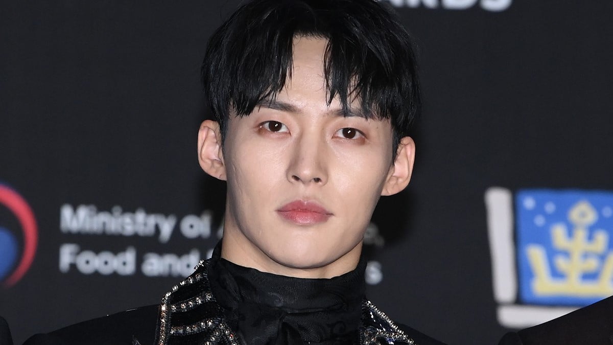 The Boyz's choreographer comes under fire after comparing the group to Seventeen and making rude ...