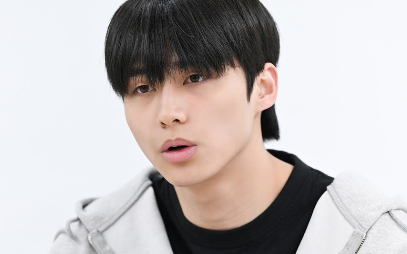 K-netizens react to Kyoungyoon's departure from DKZ following the JMS cult controversy | allkpop