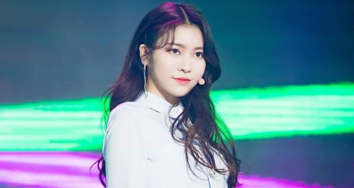 Momoland's Jane responds to rumors she dated Seventeen's Joshua | allkpop