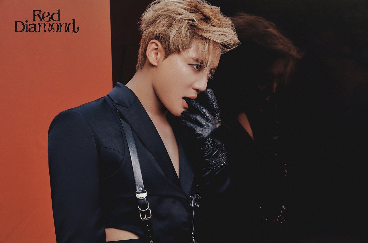 Junsu unveils a new set of teasers for 'Red Diamond' | allkpop