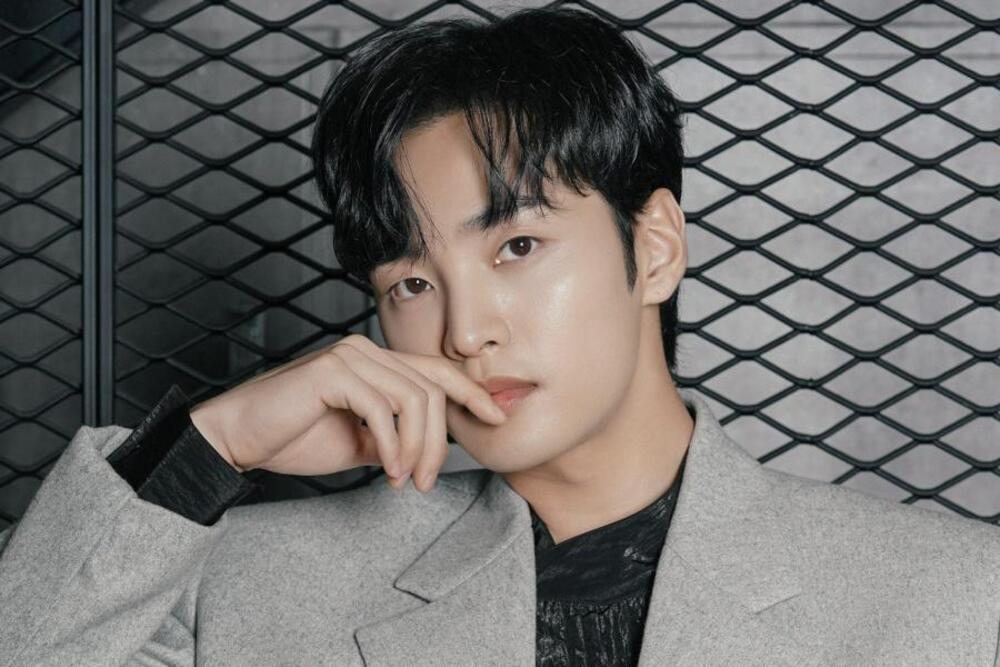 Actor Kim Min Jae announces enlistment date for his mandatory service ...