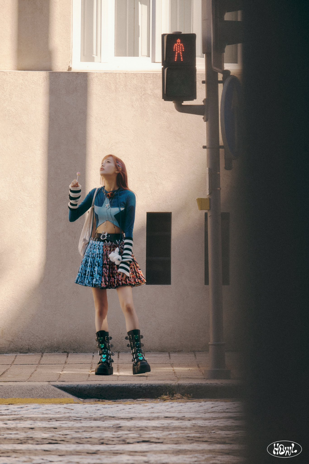 Chuu showcases her lovely and adorable beauty in the new teaser photos ... Chuu showcases her lovely and adorable beauty in the new teaser photos ...