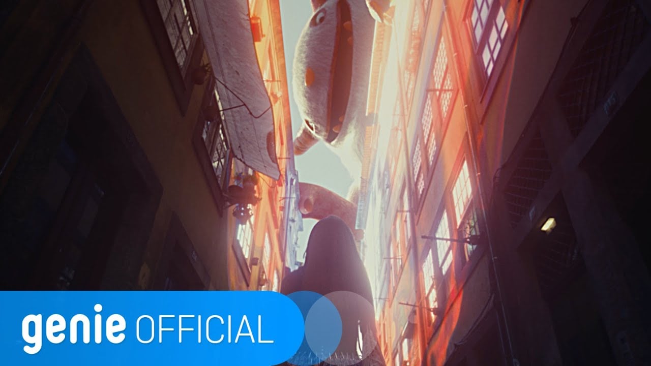 Chuu lives with monster friends in fantasy world in 'Howl' MV | allkpop