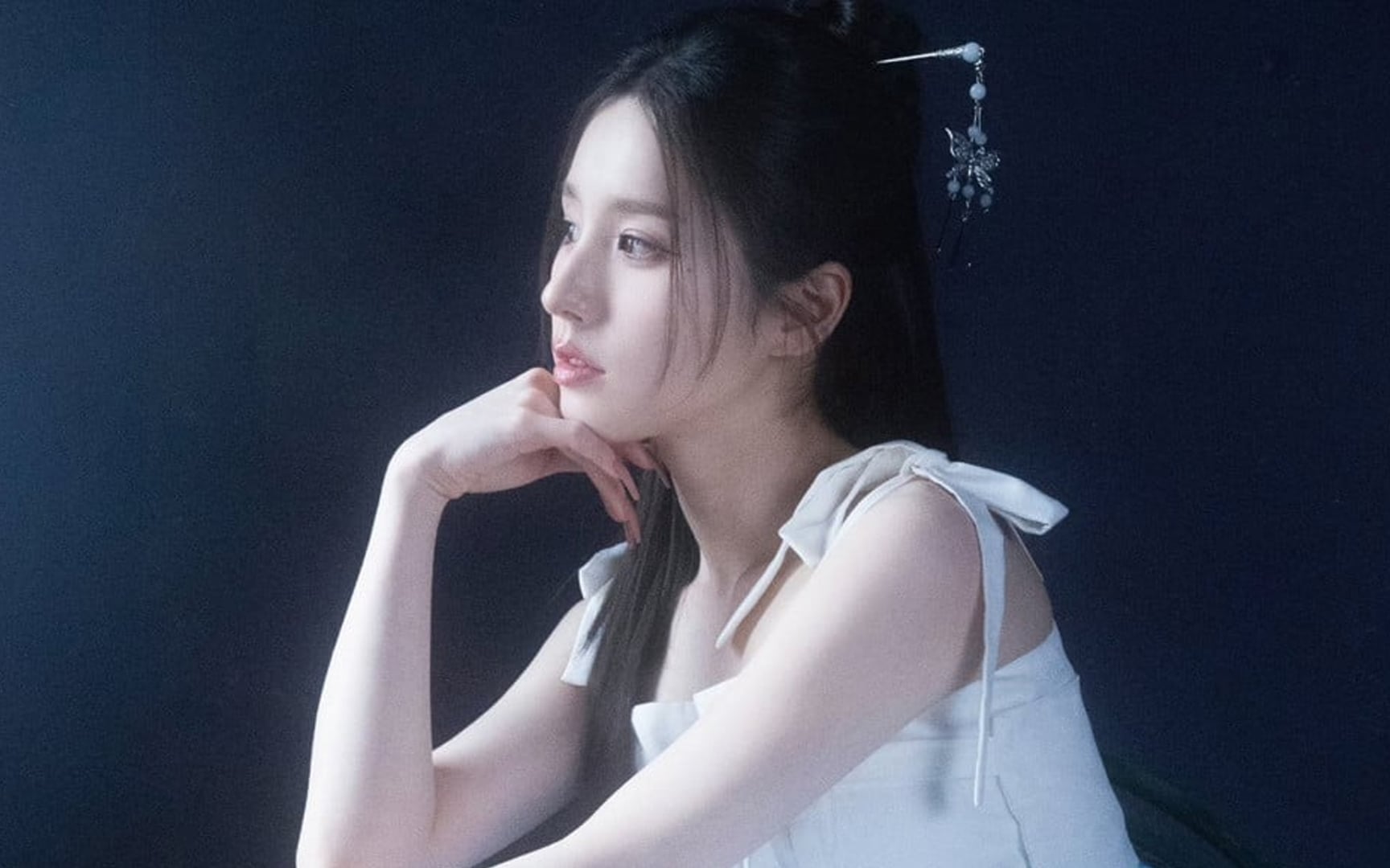 ARTMS' HeeJin reveals the song titles from her 1st mini-album 'K' | allkpop