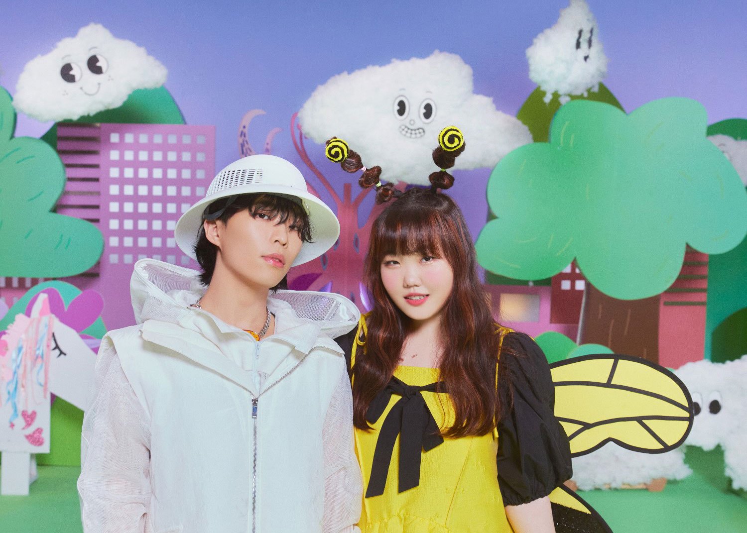 AKMU charts number 1 on Melon for 53 consecutive days, longest record for this year | allkpop