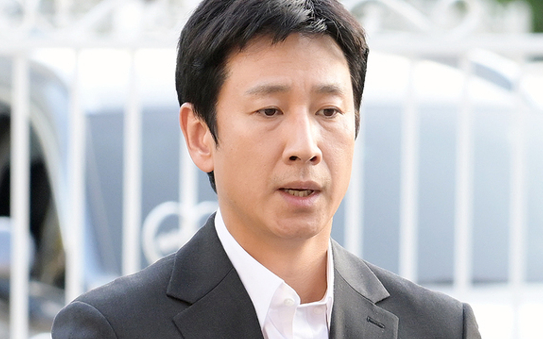 Lee Sun Gyun re-summoned by the police for investigation | allkpop