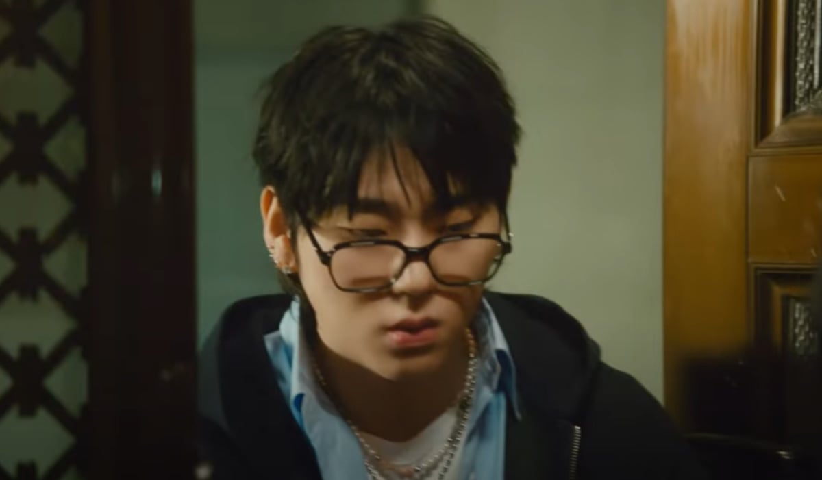 Zico delivers a package in 'AOMG NEW ARTIST' MV teaser | allkpop