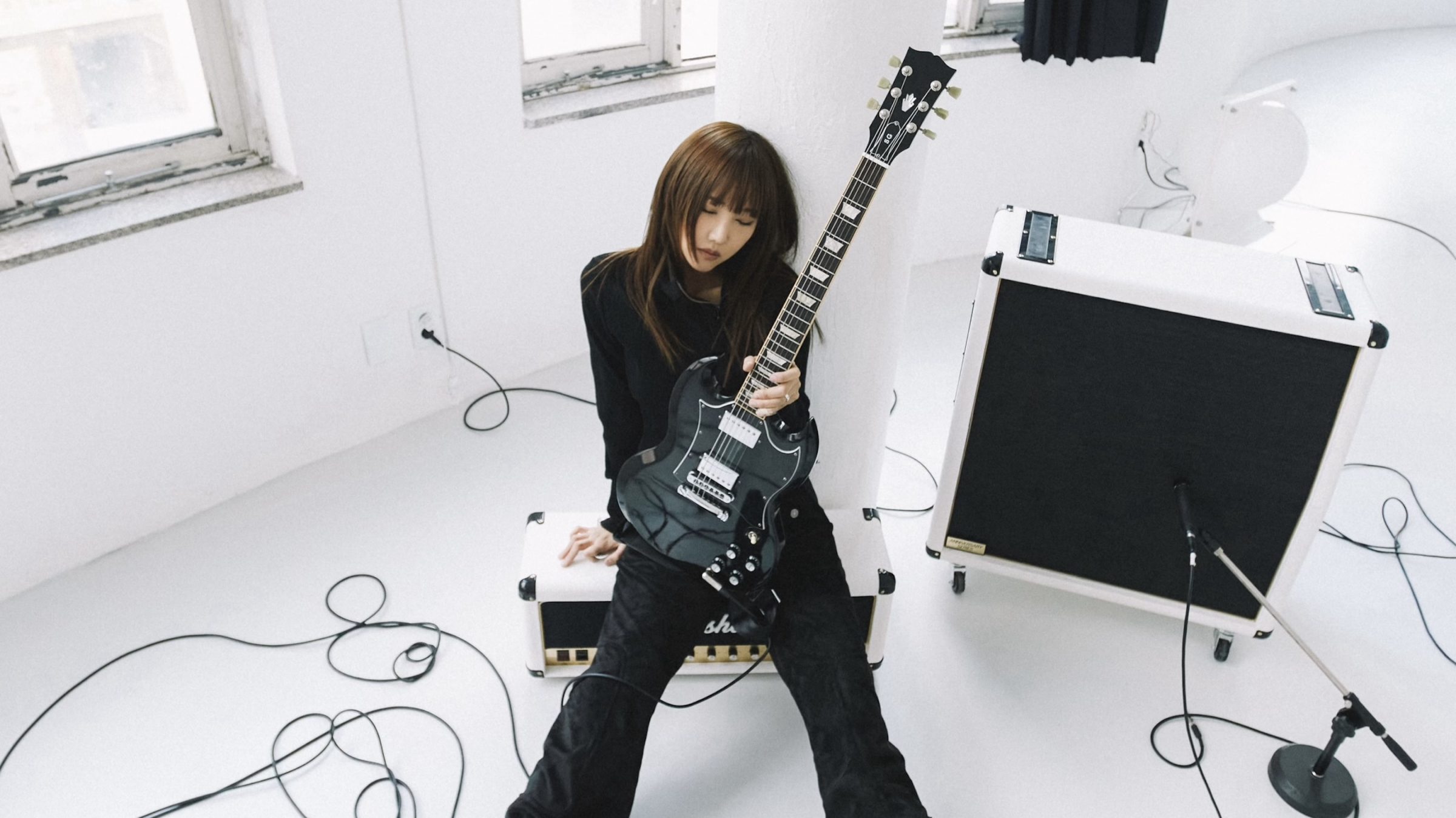 Singer-songwriter MEMI releases first mini-album 'M3MI' | allkpop