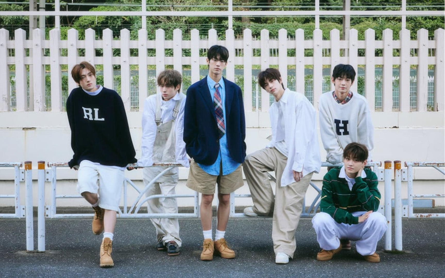 TWS unveils the tracks to their debut mini-album 'Sparkling Blue ...