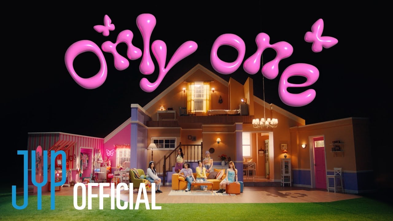 VCHA are all smiles in 'Only One' performance video teaser | allkpop