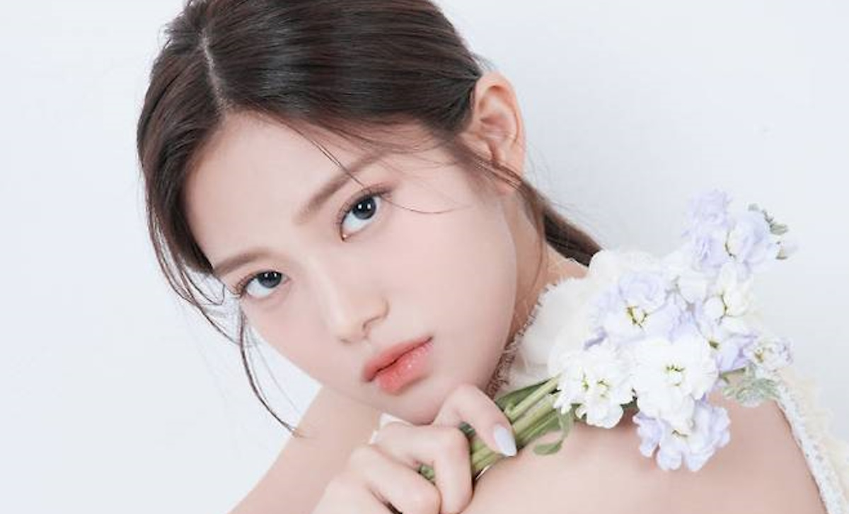 Minseo to make official comeback after 2 years with 'Dead Love' | allkpop