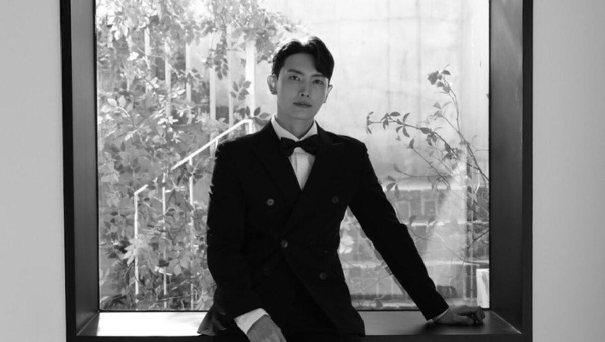 Actor Park Shin Woo to marry longtime girlfriend after 8 years of ...