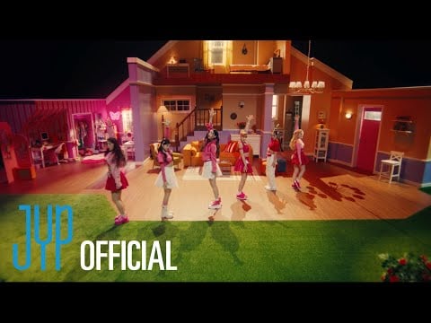 VCHA show off their moves in their dream house in 'Only One ...