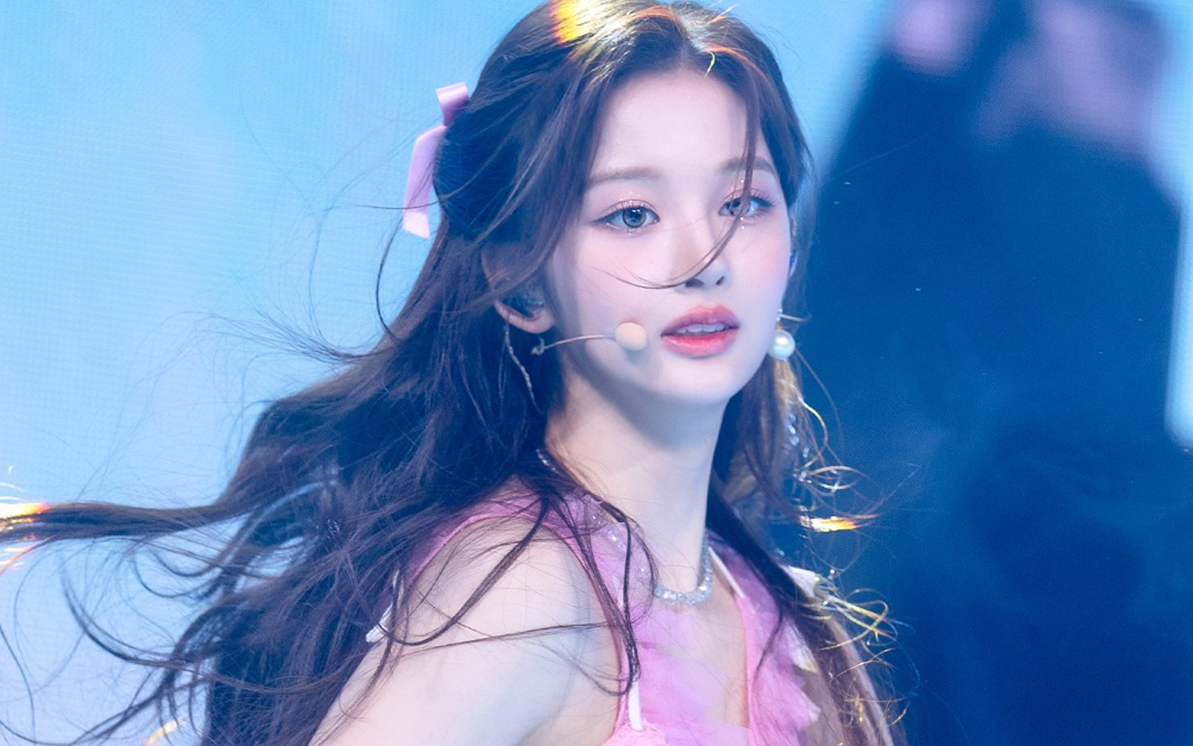 K-netizens impressed by NMIXX's Sullyoon's exceptional singing skills alongside her impeccable ...