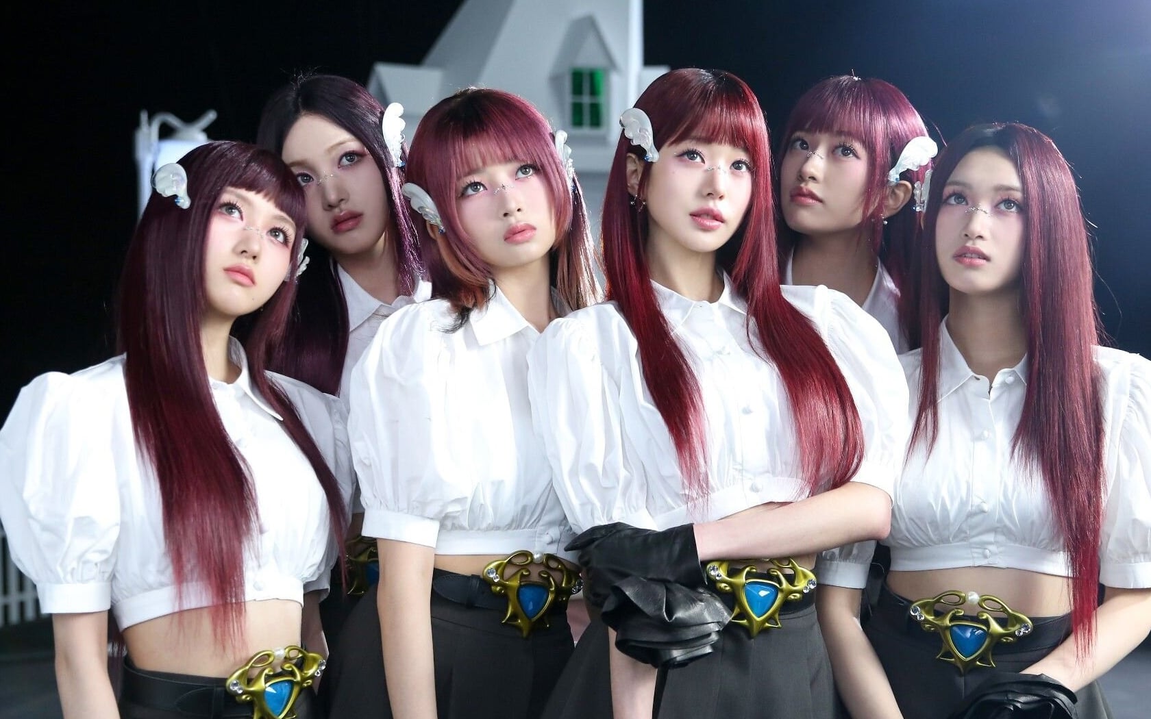 IVE's 'IVE SWITCH' breaks record of becoming the second fastest album ...