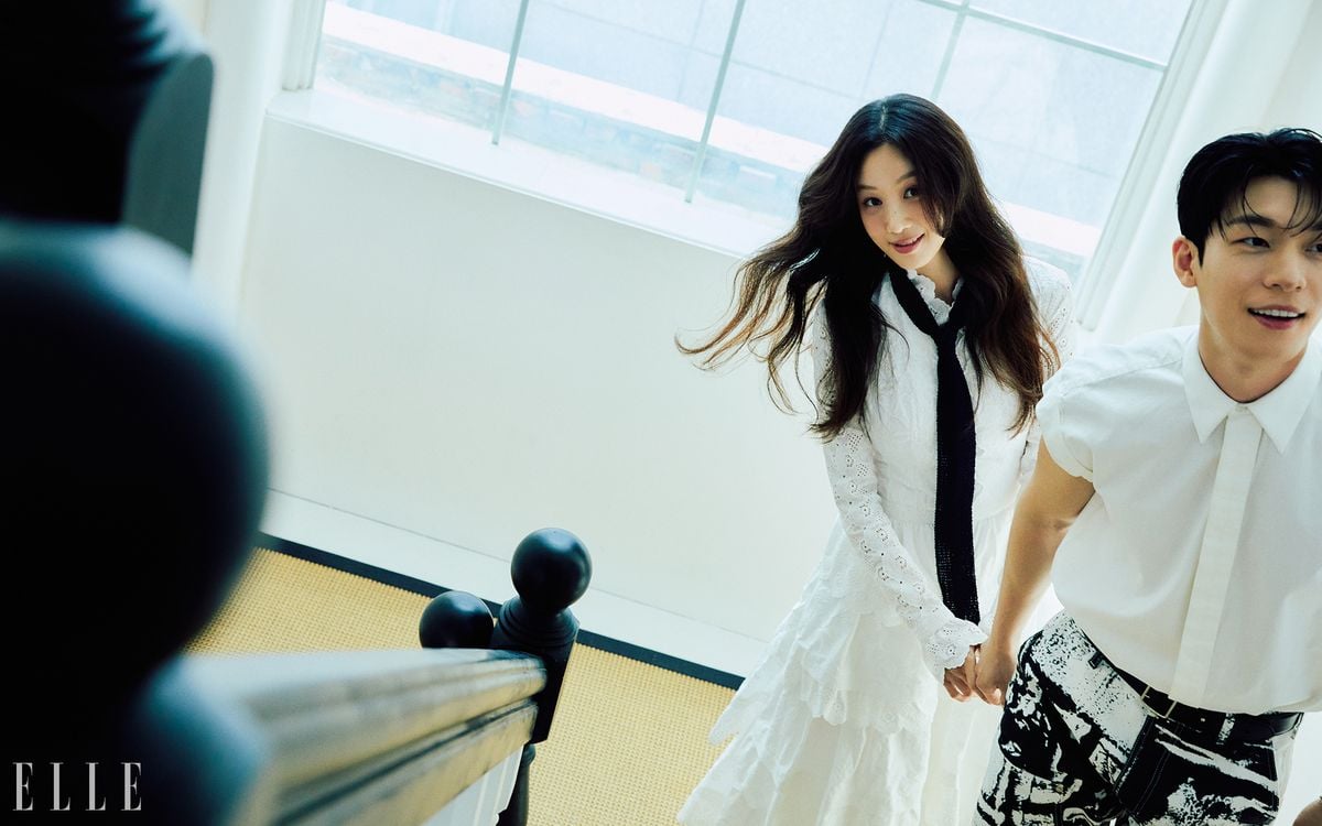 'Midnight Romance in Hagwon' co-stars Jung Ryeo Won & Wi Ha Joon featured in lovely pictorial ...