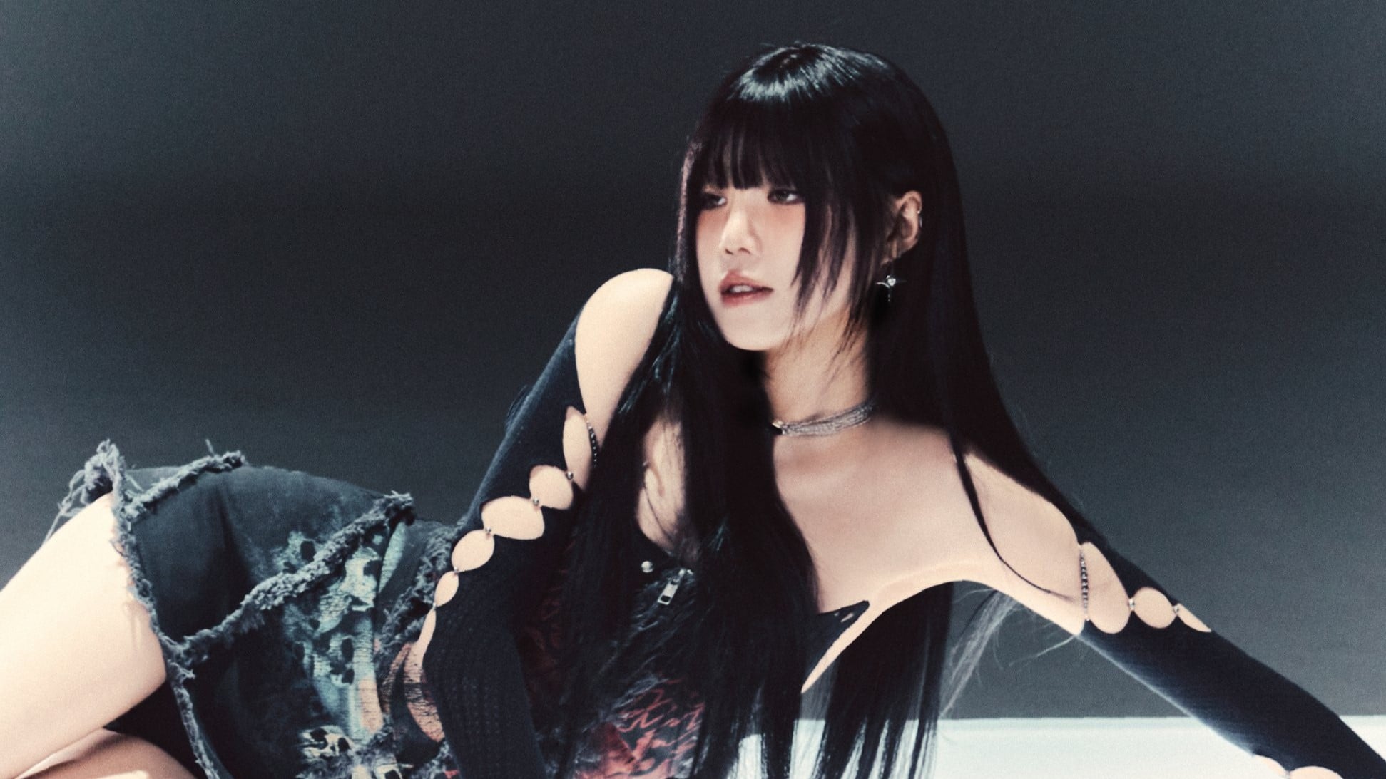 Soojin breaks own record in first-day sales with comeback album 'RIZZ ...