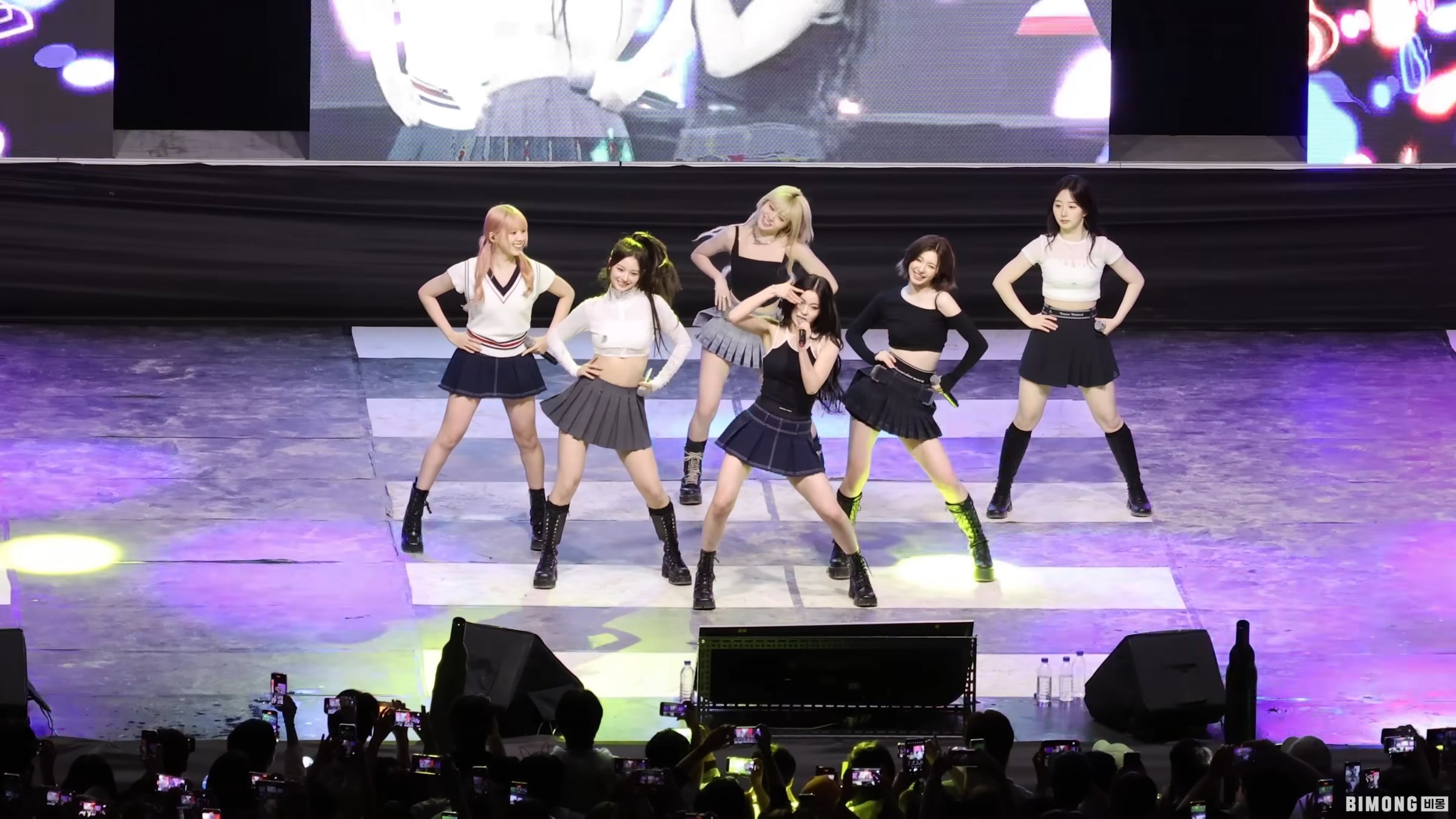 K-Netizens react to JYP staging an audio accident during NMIXX's ...