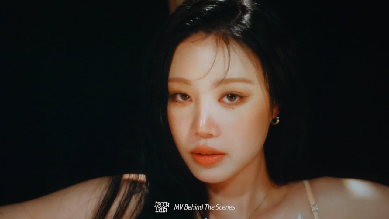 Soojin takes you behind the scenes of 'MONA LISA' MV | allkpop