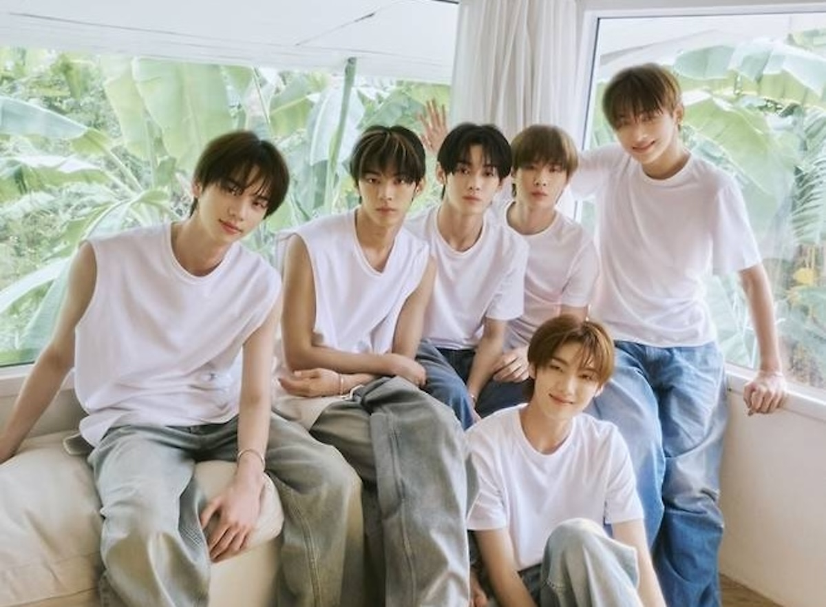 TWS tops Oricon daily album ranking and Korean charts with 'SUMMER BEAT!' | allkpop